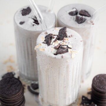 How To Make an Oreo Milkshake without Ice Cream in Minutes | The Addy Bean